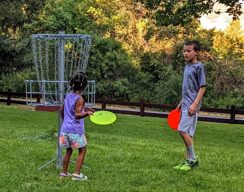 Disc Golf for Kids: Making the Game fun with Dino Discs – Dino Discs